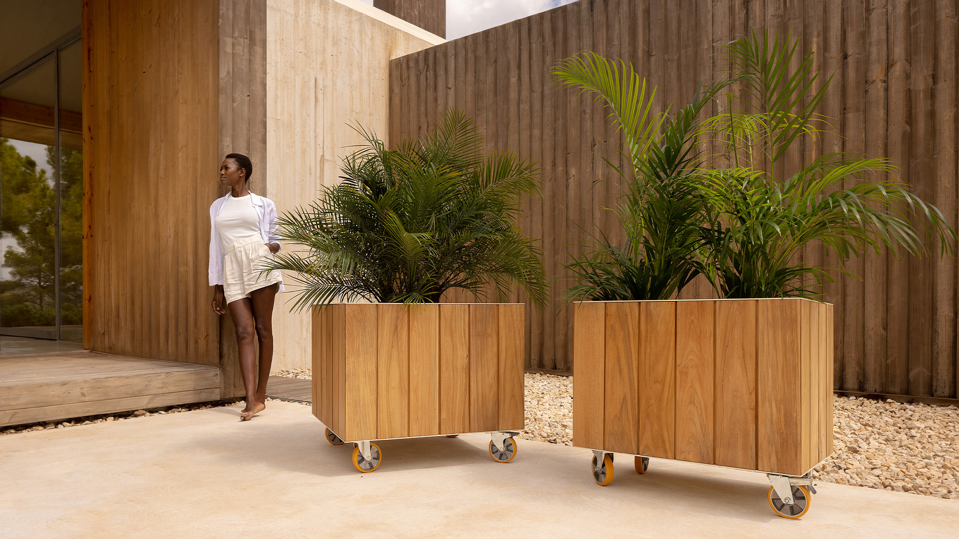 VINEYARD PLANTER XL wheel by Ramón Esteve | Vondom Products